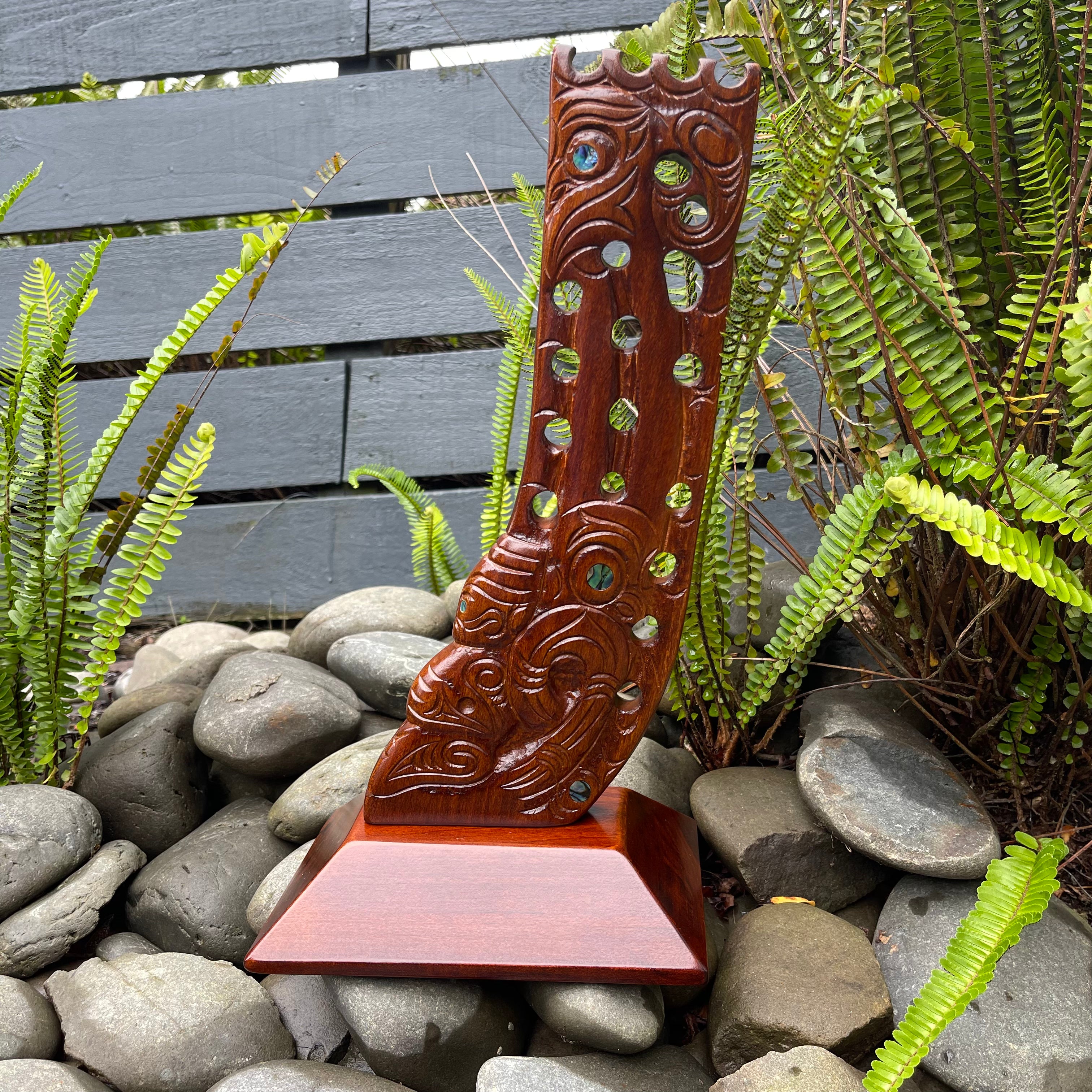 Waka Stern – Tarati Design