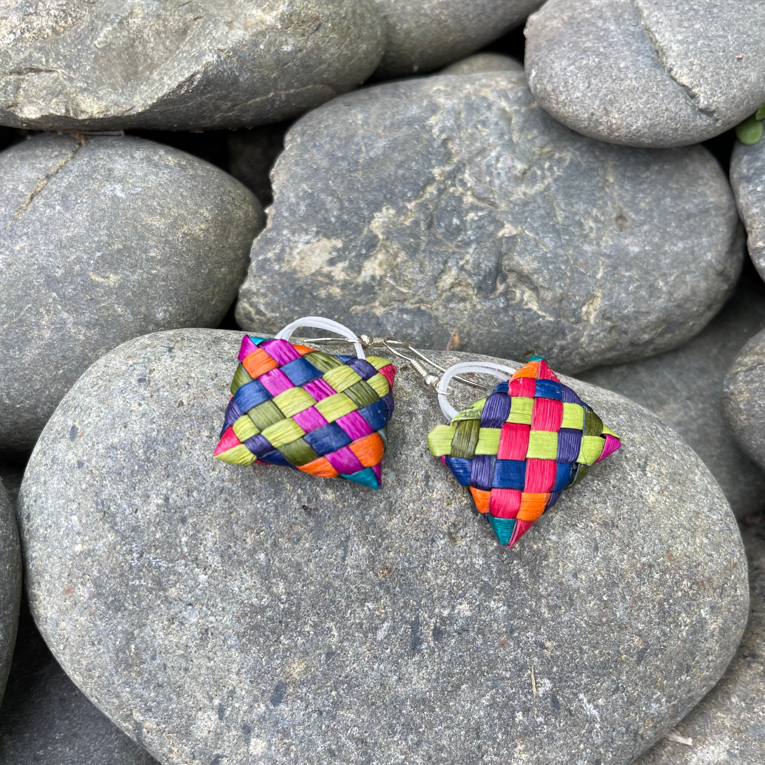 Harakeke Earrings – Tarati Design