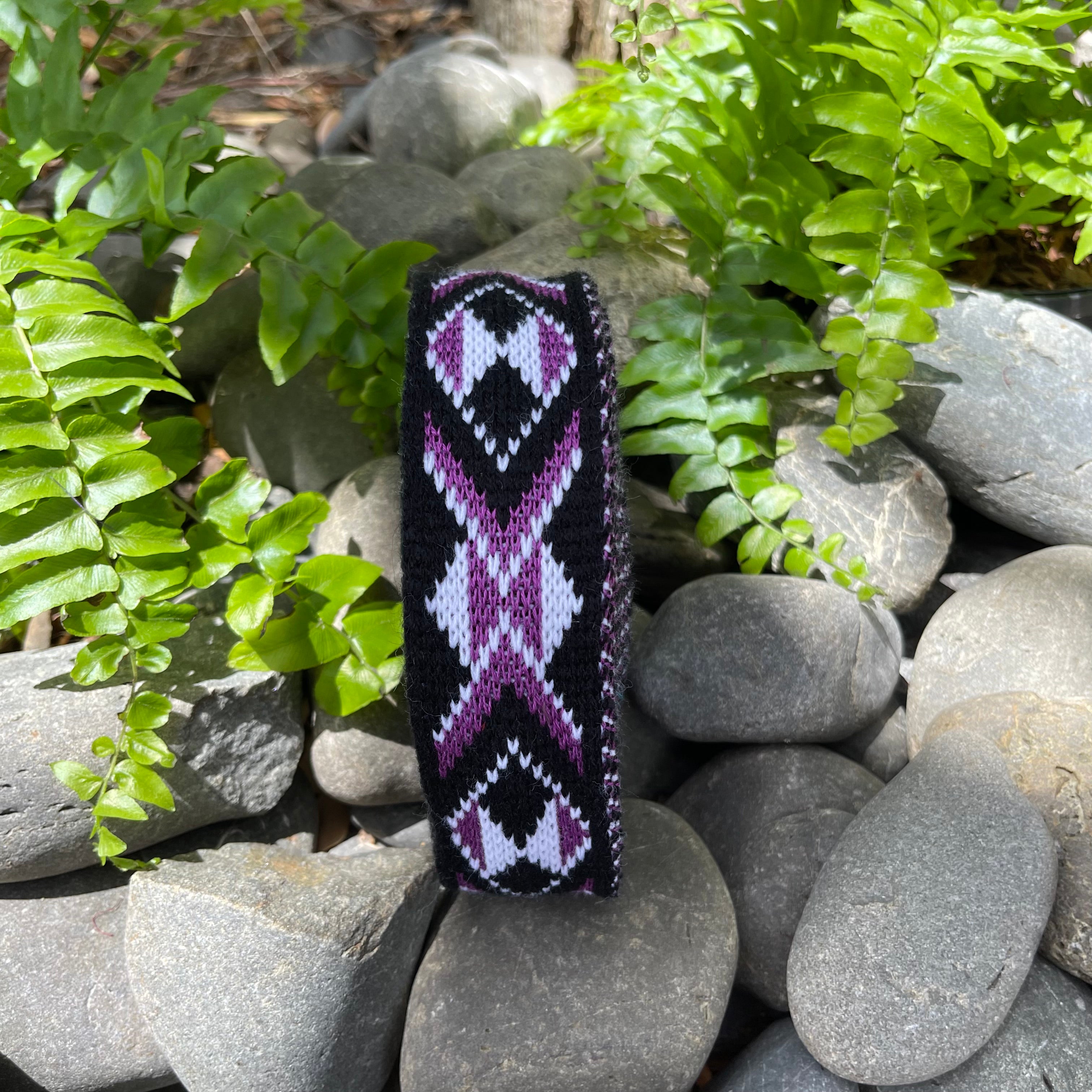 Aubergine Pātiki – Tarati Design