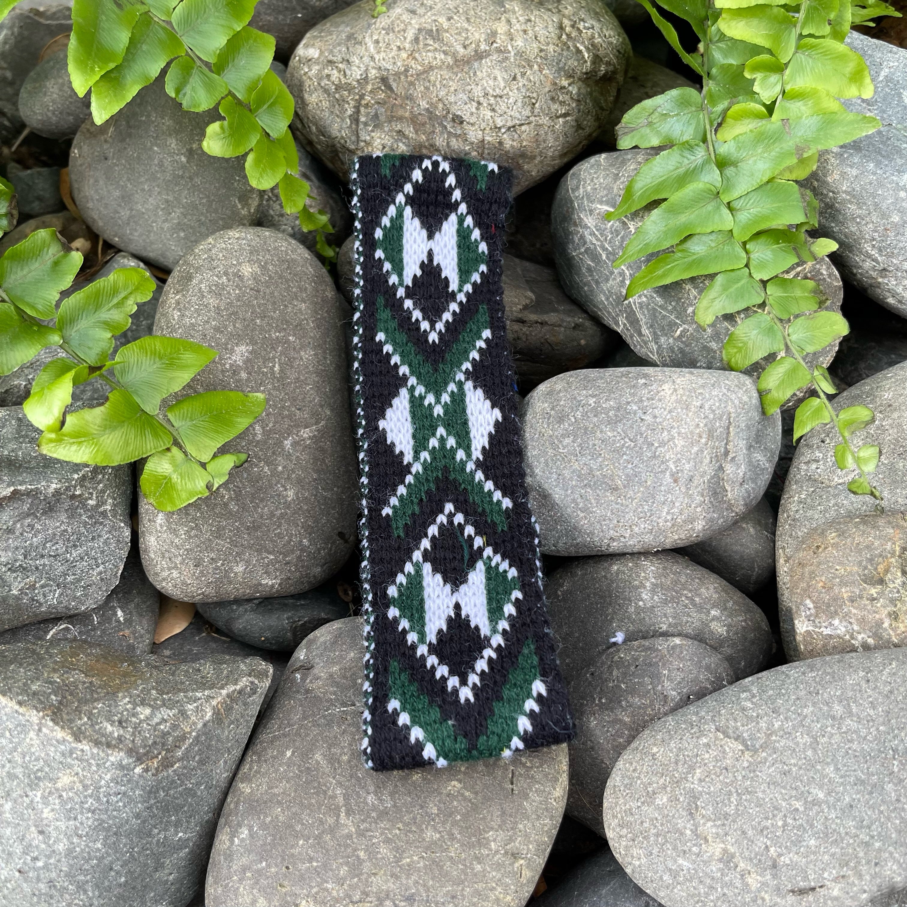 Bottle Green Pātiki – Tarati Design